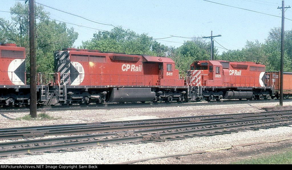 CP 5411 and 5525 on #501